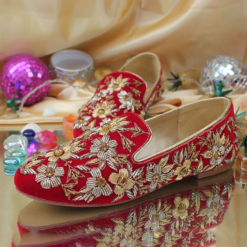 Embroidered Mules For Ladies In Pakistan/Millilegacy.com